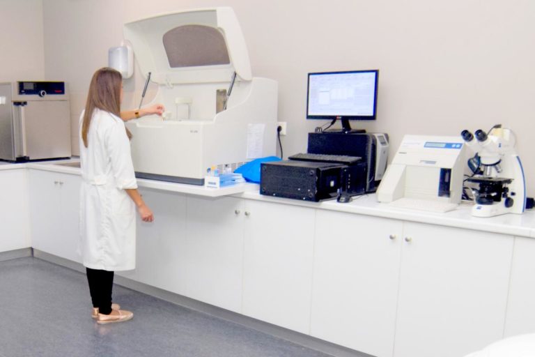 Μικροβιολογικό Εργαστήριο – Therapia s.a.